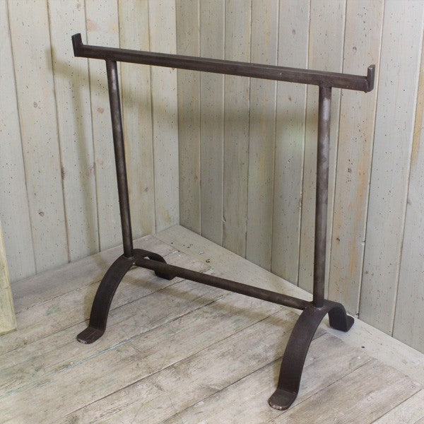 Trestle Table Underframe 25mm Tube Steel 710mm | Metal | Rugged London